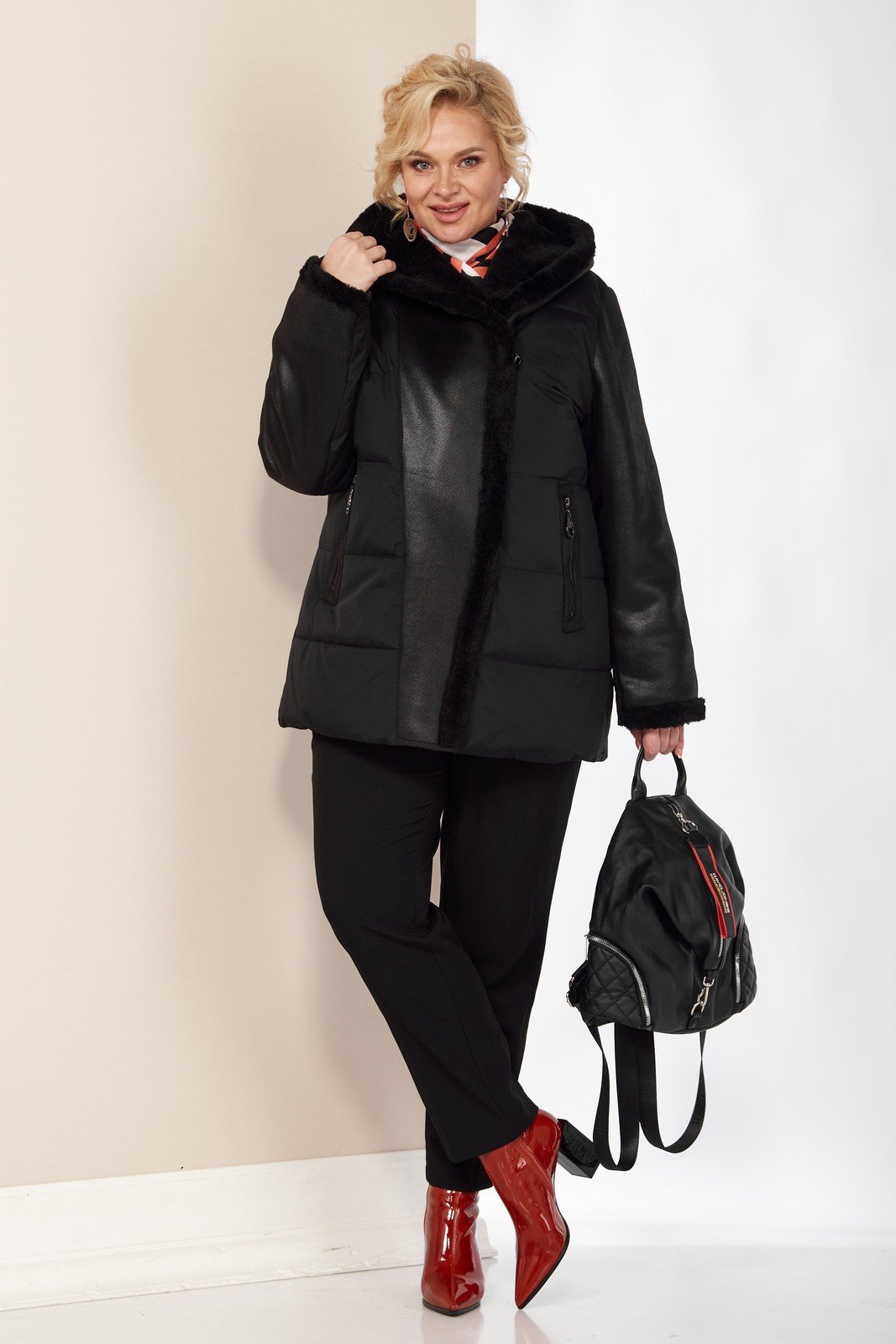 Куртка 2132 черный Shetti купить в интернет магазине Велесмода